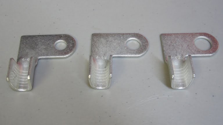 90 Degree MEGA Eyelets – CE Auto Electric Supply