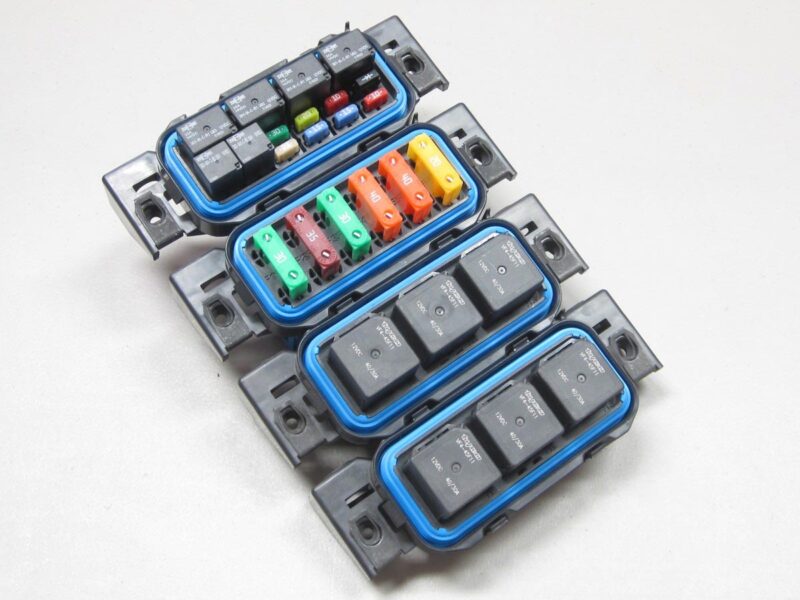 GEP 6-Position MAXI Fuse Waterproof PDC Kit - CE Auto Electric Supply ...